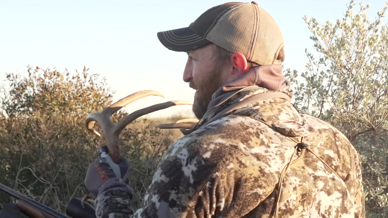 At the Ranch - Whitetail: Rattling 101