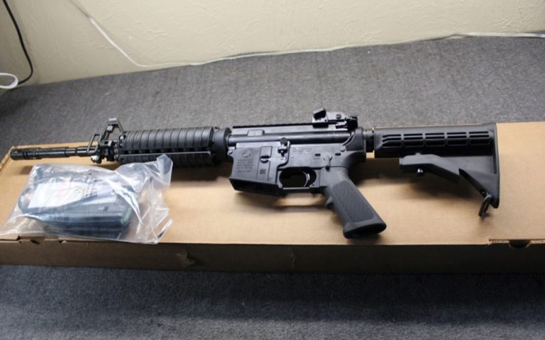 The Guns of Tom Cruise Movies - GunBroker.com