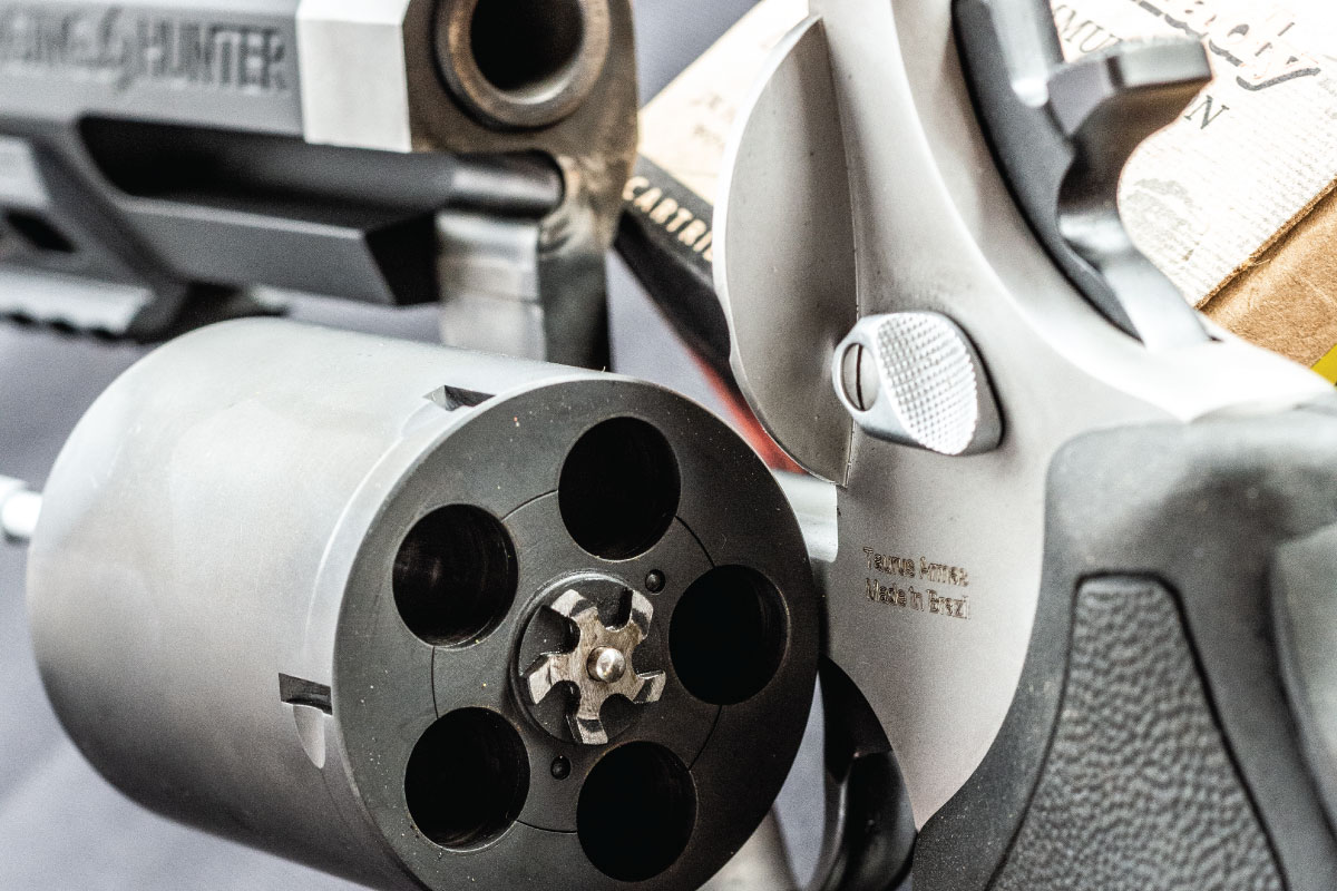 Taurus Raging Hunter 460 S&W Magnum Revolver [Video] - GunBroker.com