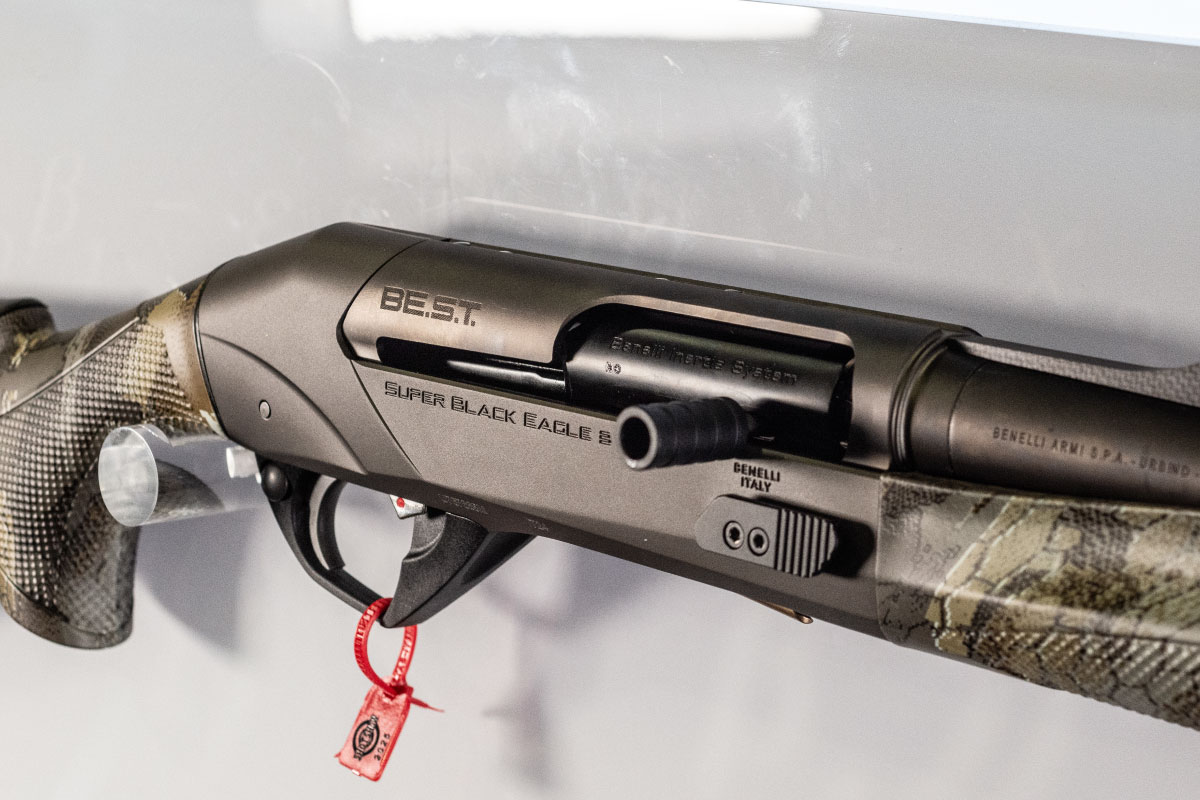 Benelli SBE3 Advanced Impact Review | GunBroker Video