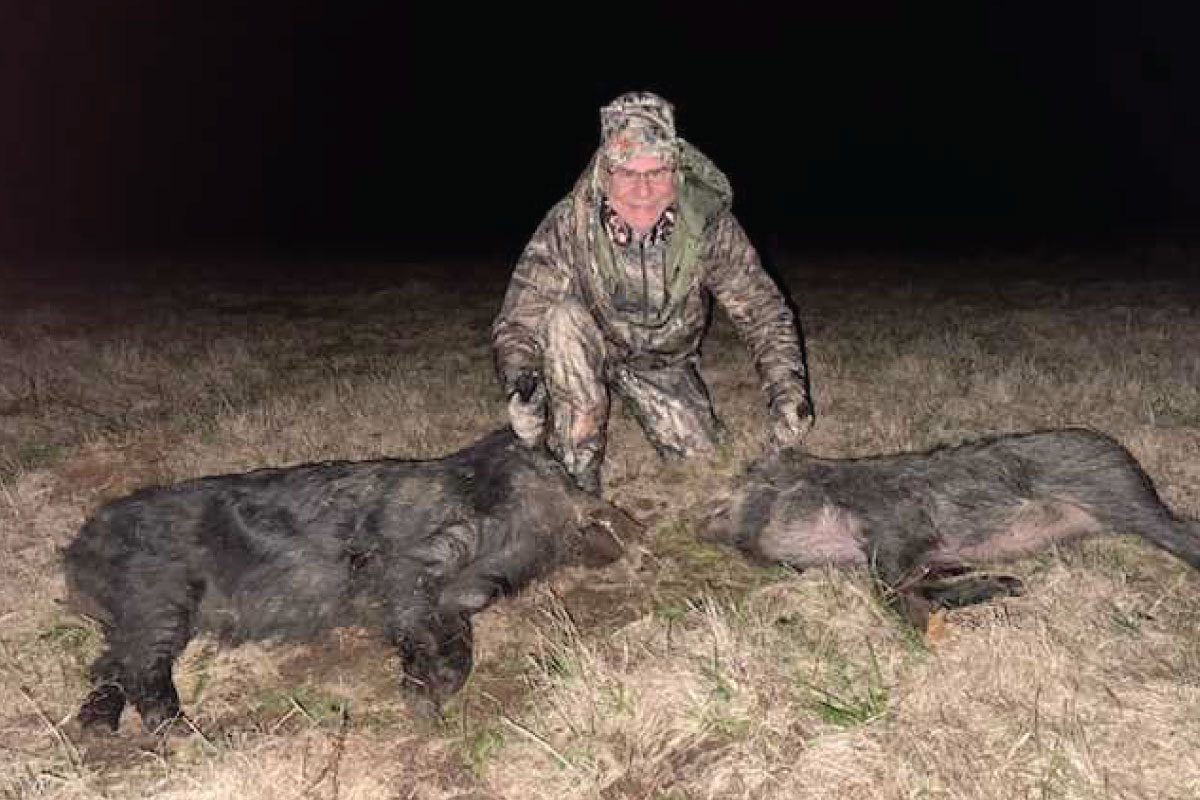 Chasing Hogs with Danny Moreland | GunBroker