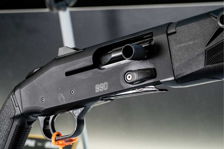 Mossberg 990 SPX Magpul Tactical Shotgun: Specs & Features [Video ...